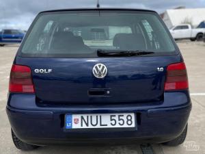 Blue Volkswagen Golf 2001 in Siauliai, with an engine capacity of 1.60 L and mileage of 201 thousand km for 1450 €, photo 4 on AUTOMOTO.COM.LV
