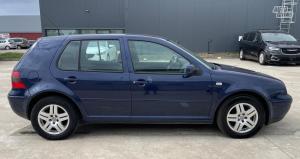 Blue Volkswagen Golf 2001 in Siauliai, with an engine capacity of 1.60 L and mileage of 201 thousand km for 1450 €, photo 6 on AUTOMOTO.COM.LV