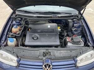 Blue Volkswagen Golf 2001 in Siauliai, with an engine capacity of 1.60 L and mileage of 201 thousand km for 1450 €, photo 17 on AUTOMOTO.COM.LV