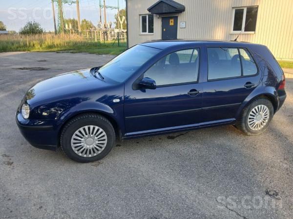 Blue Volkswagen Golf 2001 in Ogre, with an engine capacity of 1.40 L and mileage of 156 thousand km for 1300 €, photo 1 on AUTOMOTO.COM.LV