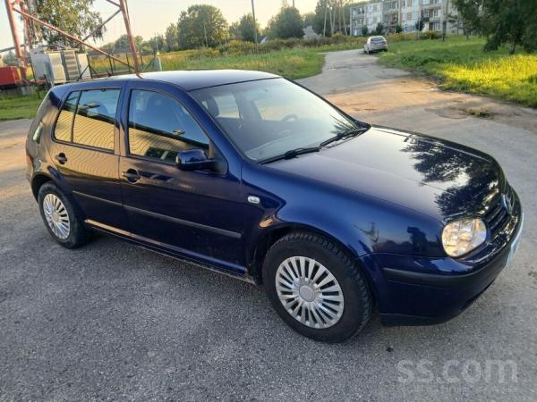 Blue Volkswagen Golf 2001 in Ogre, with an engine capacity of 1.40 L and mileage of 156 thousand km for 1300 €, photo 3 on AUTOMOTO.COM.LV