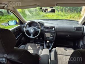 Zils Volkswagen Golf 2001 Kuldīga, ar dzinēja tilpumu 1.90 L un nobraukumu 300 tūkst. km par 1600 €, foto 7 vietnē AUTOMOTO.COM.LV