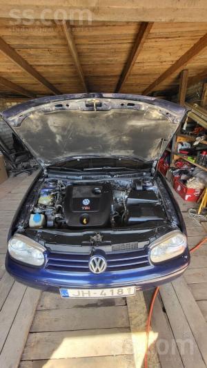 Zils Volkswagen Golf 2001 Kuldīga, ar dzinēja tilpumu 1.90 L un nobraukumu 300 tūkst. km par 1600 €, foto 10 vietnē AUTOMOTO.COM.LV