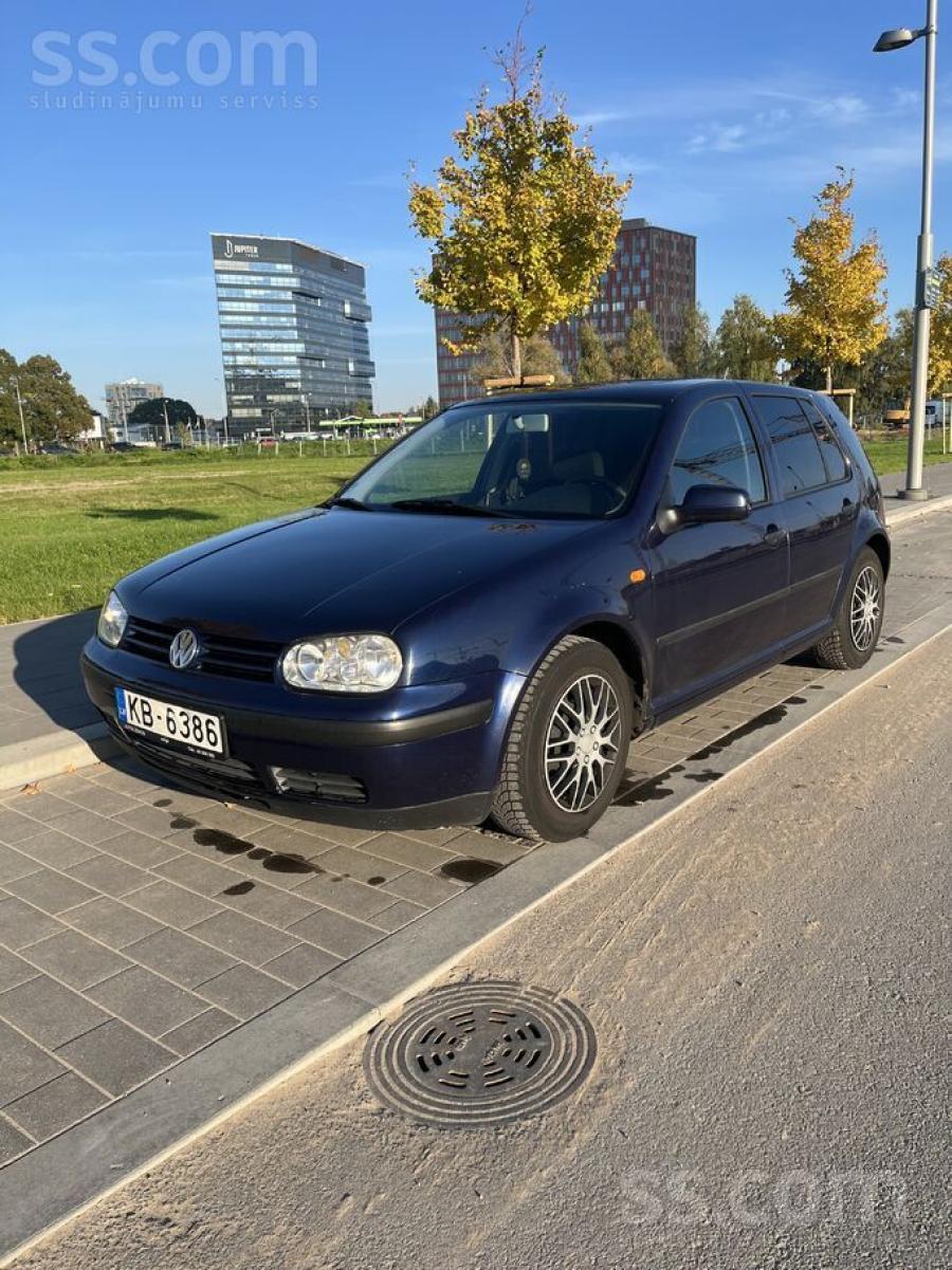 Zils Volkswagen Golf 2001 Rīga, ar dzinēja tilpumu 1.40 L un nobraukumu 221 tūkst. km par 1500 €, foto 14 vietnē AUTOMOTO.COM.LV