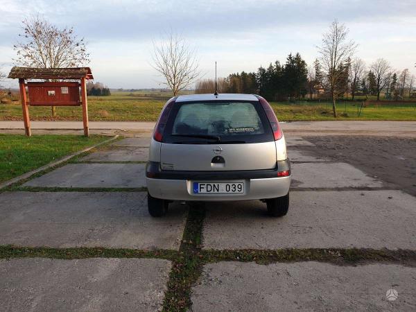 Blue Volkswagen Golf 2002 in Silute, with an engine capacity of 1.90 L and mileage of 384 thousand km for 350 €, photo 5 on AUTOMOTO.COM.LV