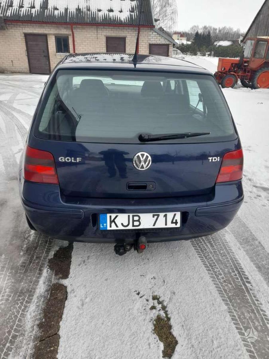 Blue Volkswagen Golf 2002 in Vilkaviskis, with an engine capacity of 1.90 L and mileage of 263 thousand km for 1600 €, photo 8 on AUTOMOTO.COM.LV