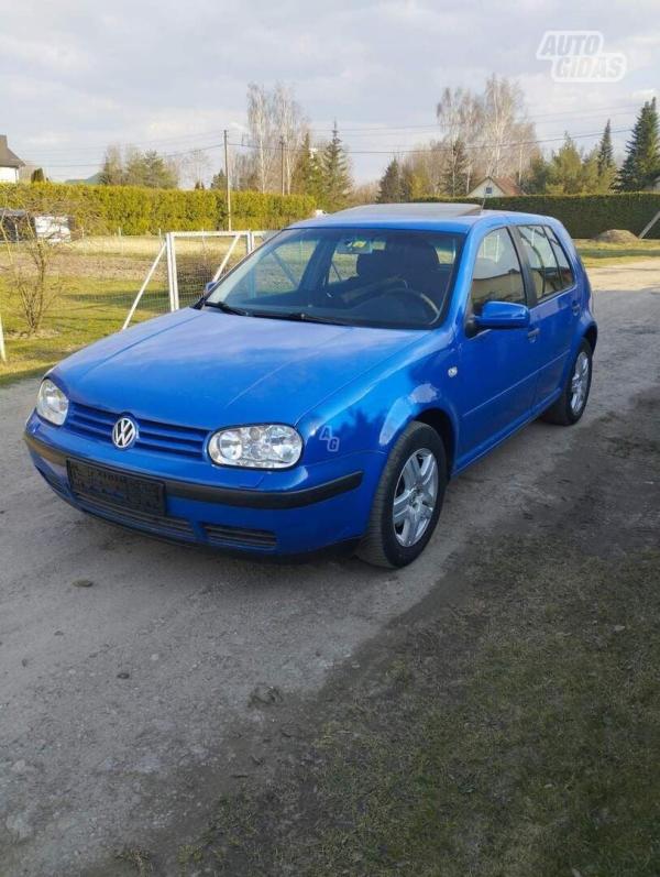 Blue Volkswagen Golf 2002 in Marijampole, with an engine capacity of 1.90 L and mileage of 260 thousand km for 2199 €, photo 1 on AUTOMOTO.COM.LV