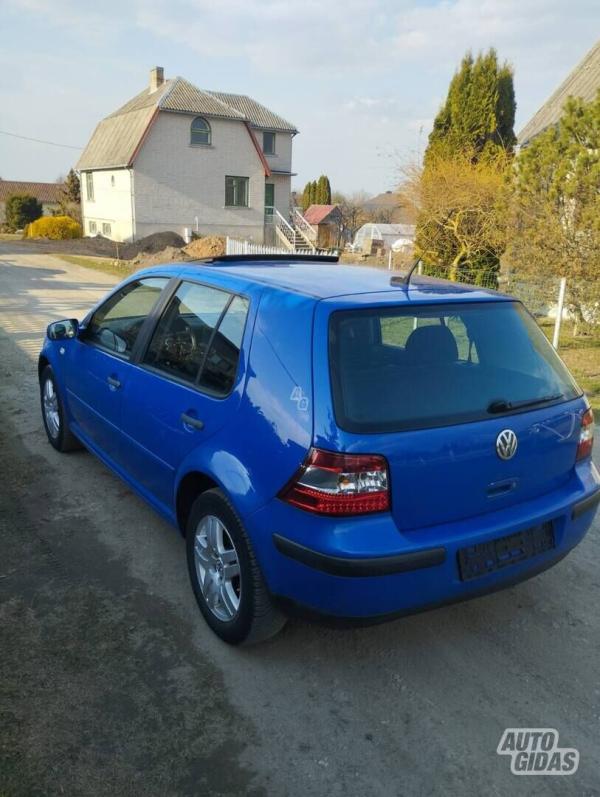 Blue Volkswagen Golf 2002 in Marijampole, with an engine capacity of 1.90 L and mileage of 260 thousand km for 2199 €, photo 5 on AUTOMOTO.COM.LV