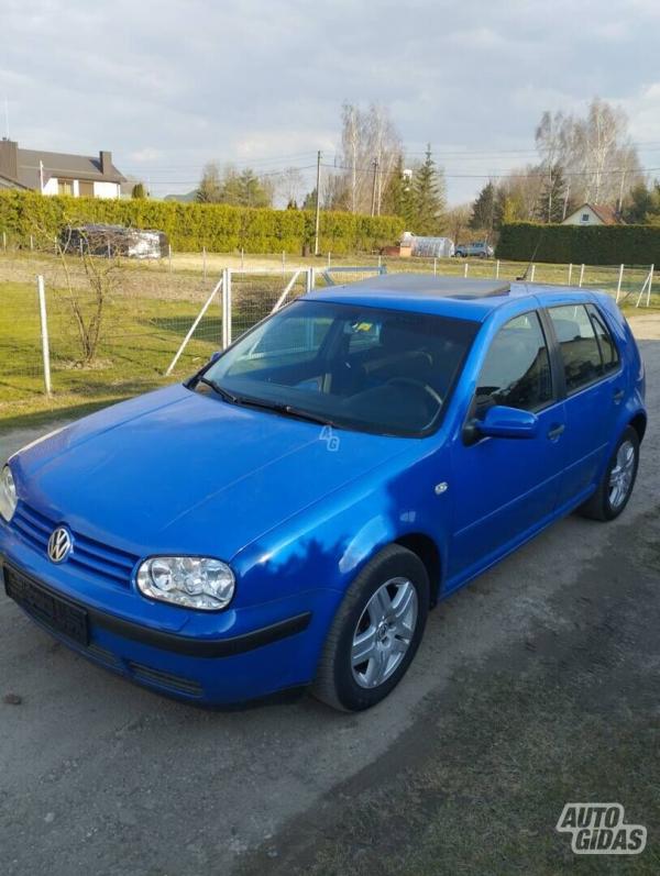Blue Volkswagen Golf 2002 in Marijampole, with an engine capacity of 1.90 L and mileage of 260 thousand km for 2199 €, photo 7 on AUTOMOTO.COM.LV