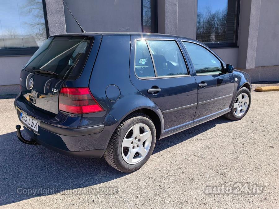 Blue Volkswagen Golf 2002 in Tartu, with an engine capacity of 1.90 L and mileage of 342 thousand km for 3300 €, photo 4 on AUTOMOTO.COM.LV