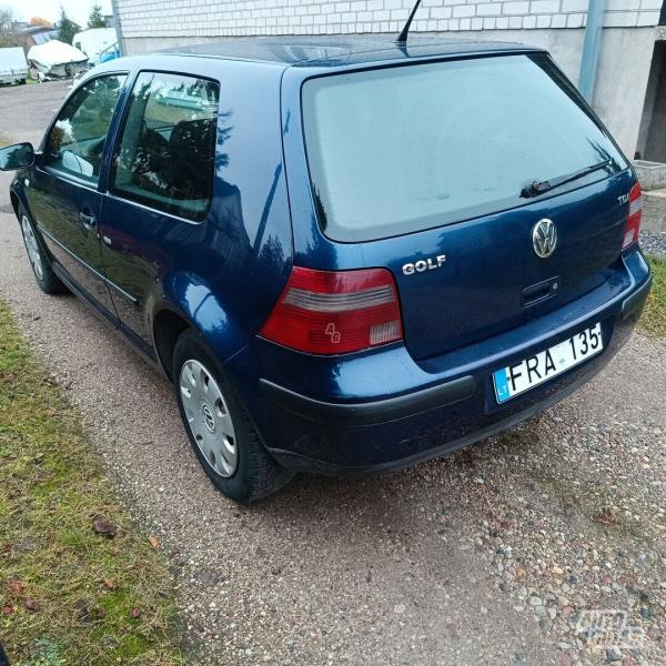 Blue Volkswagen Golf 2002 in Kaunas, with an engine capacity of 1.90 L and mileage of 2900 thousand km for 250 €, photo 7 on AUTOMOTO.COM.LV