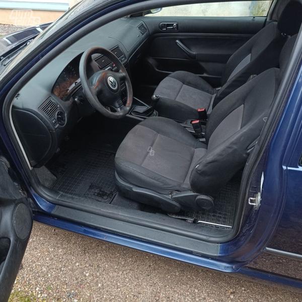 Blue Volkswagen Golf 2002 in Kaunas, with an engine capacity of 1.90 L and mileage of 2900 thousand km for 250 €, photo 10 on AUTOMOTO.COM.LV