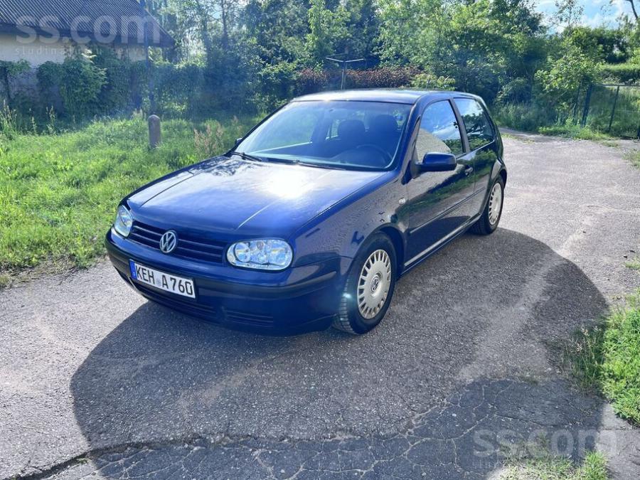 Zils Volkswagen Golf 2002 Daugavpils, ar dzinēja tilpumu 1.90 L un nobraukumu 285 tūkst. km par 1549 €, foto 1 vietnē AUTOMOTO.COM.LV