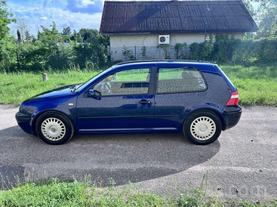 Zils Volkswagen Golf 2002 Daugavpils, ar dzinēja tilpumu 1.90 L un nobraukumu 285 tūkst. km par 1549 €, foto 6 vietnē AUTOMOTO.COM.LV