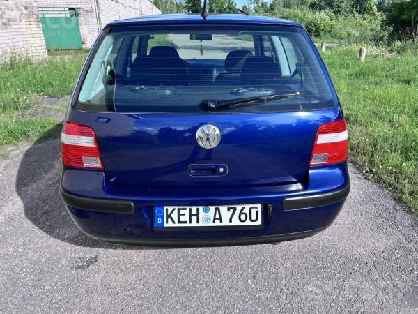 Blue Volkswagen Golf 2002 in Daugavpils, with an engine capacity of 1.90 L and mileage of 285 thousand km for 1549 €, photo 8 on AUTOMOTO.COM.LV