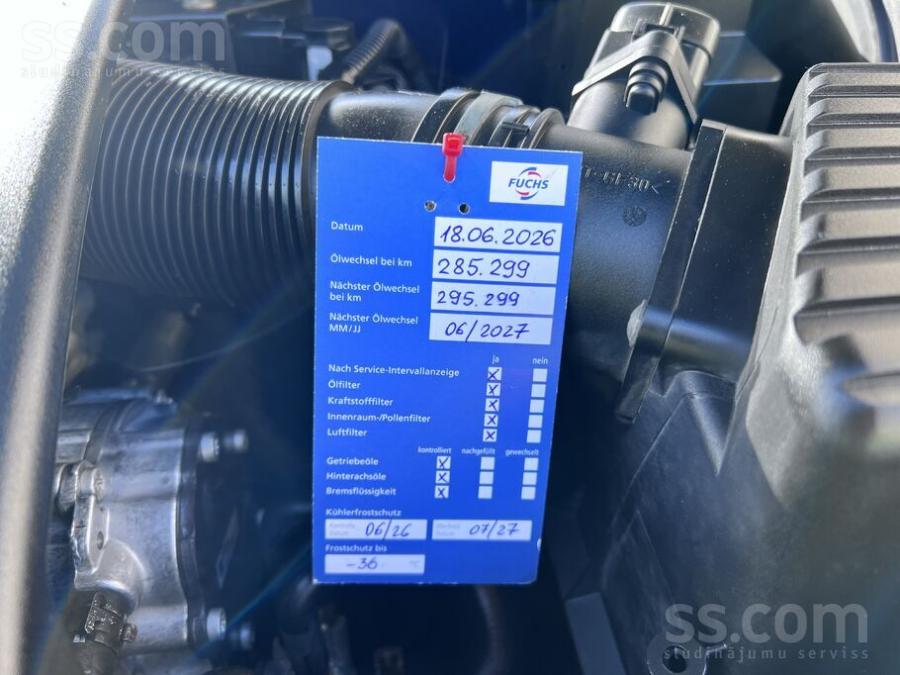 Zils Volkswagen Golf 2002 Daugavpils, ar dzinēja tilpumu 1.90 L un nobraukumu 285 tūkst. km par 1549 €, foto 33 vietnē AUTOMOTO.COM.LV