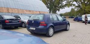 Zils Volkswagen Golf 2002 Valmiera, ar dzinēja tilpumu 1.90 L un nobraukumu 365 tūkst. km par 1700 €, foto 4 vietnē AUTOMOTO.COM.LV