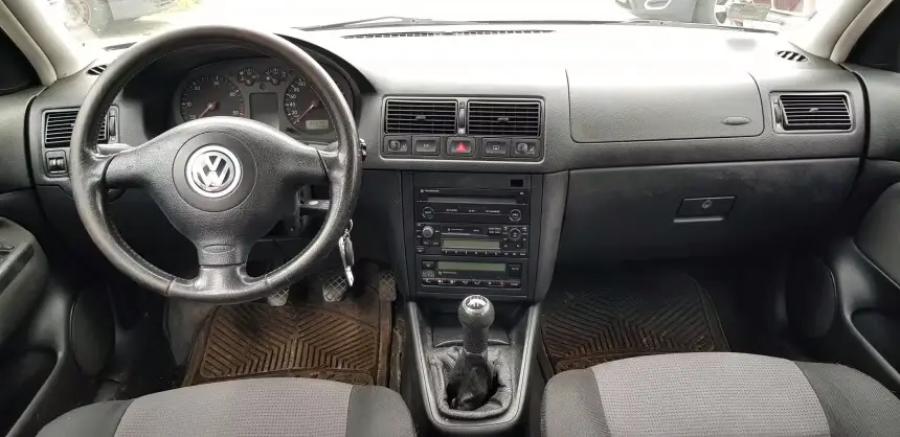 Zils Volkswagen Golf 2002 Valmiera, ar dzinēja tilpumu 1.90 L un nobraukumu 365 tūkst. km par 1700 €, foto 10 vietnē AUTOMOTO.COM.LV