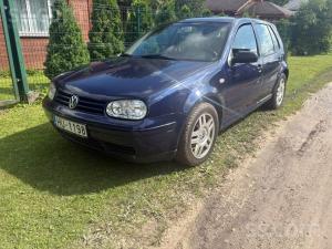 Zils Volkswagen Golf 2002 Rīga, ar dzinēja tilpumu 1.60 L un nobraukumu 167 tūkst. km par 1250 €, foto  vietnē AUTOMOTO.COM.LV