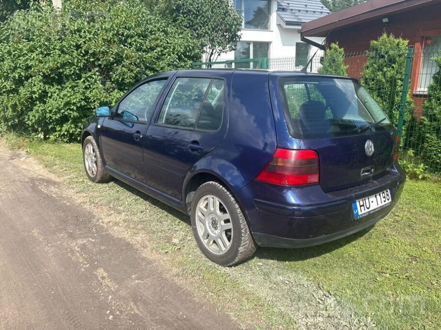 Zils Volkswagen Golf 2002 Rīga, ar dzinēja tilpumu 1.60 L un nobraukumu 167 tūkst. km par 1250 €, foto 6 vietnē AUTOMOTO.COM.LV