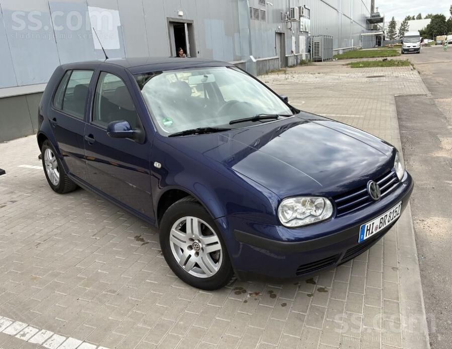 Blue Volkswagen Golf 2002 in Riga, with an engine capacity of 1.90 L and mileage of 282 thousand km for 2450 €, photo 3 on AUTOMOTO.COM.LV