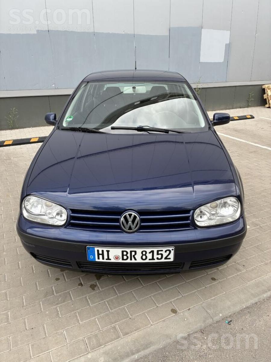 Blue Volkswagen Golf 2002 in Riga, with an engine capacity of 1.90 L and mileage of 282 thousand km for 2450 €, photo 4 on AUTOMOTO.COM.LV