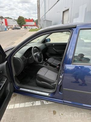 Blue Volkswagen Golf 2002 in Riga, with an engine capacity of 1.90 L and mileage of 282 thousand km for 2450 €, photo 17 on AUTOMOTO.COM.LV