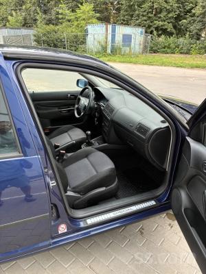 Blue Volkswagen Golf 2002 in Riga, with an engine capacity of 1.90 L and mileage of 282 thousand km for 2450 €, photo 18 on AUTOMOTO.COM.LV