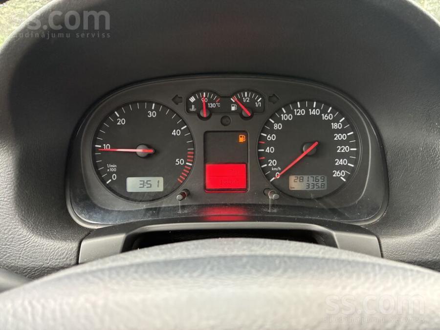 Blue Volkswagen Golf 2002 in Riga, with an engine capacity of 1.90 L and mileage of 282 thousand km for 2450 €, photo 20 on AUTOMOTO.COM.LV