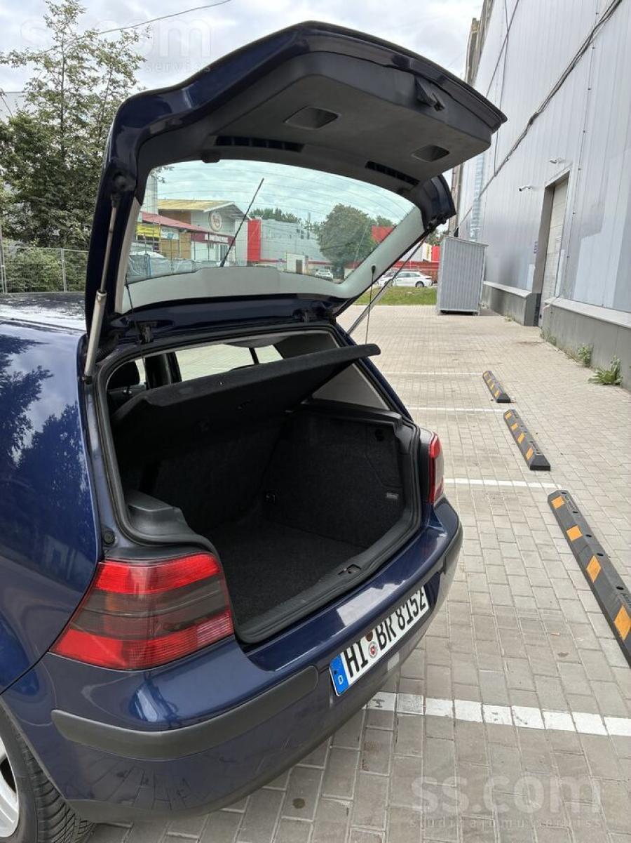 Blue Volkswagen Golf 2002 in Riga, with an engine capacity of 1.90 L and mileage of 282 thousand km for 2450 €, photo 24 on AUTOMOTO.COM.LV