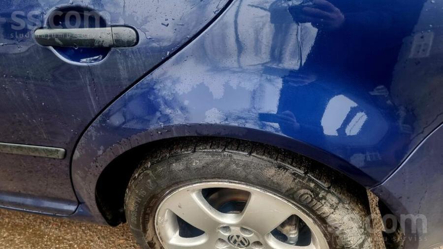 Blue Volkswagen Golf 2002 in Cesis, with an engine capacity of 1.90 L and mileage of 341 thousand km for 1550 €, photo 9 on AUTOMOTO.COM.LV