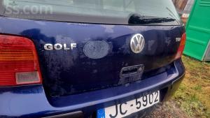 Blue Volkswagen Golf 2002 in Cesis, with an engine capacity of 1.90 L and mileage of 341 thousand km for 1550 €, photo 10 on AUTOMOTO.COM.LV