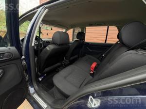Zils Volkswagen Golf 2002 Rīga, ar dzinēja tilpumu 1.90 L un nobraukumu 420 tūkst. km par 2000 €, foto 8 vietnē AUTOMOTO.COM.LV