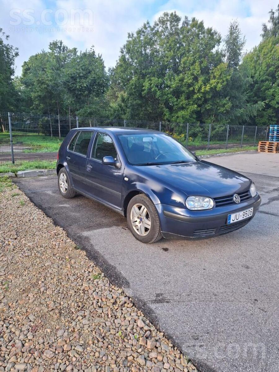 Zils Volkswagen Golf 2002 Jūrmala, ar dzinēja tilpumu 1.90 L un nobraukumu 422 tūkst. km par 900 €, foto 6 vietnē AUTOMOTO.COM.LV
