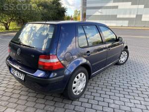 Zils Volkswagen Golf 2002 Dobele, ar dzinēja tilpumu 1.40 L un nobraukumu 235 tūkst. km par 1550 €, foto 5 vietnē AUTOMOTO.COM.LV