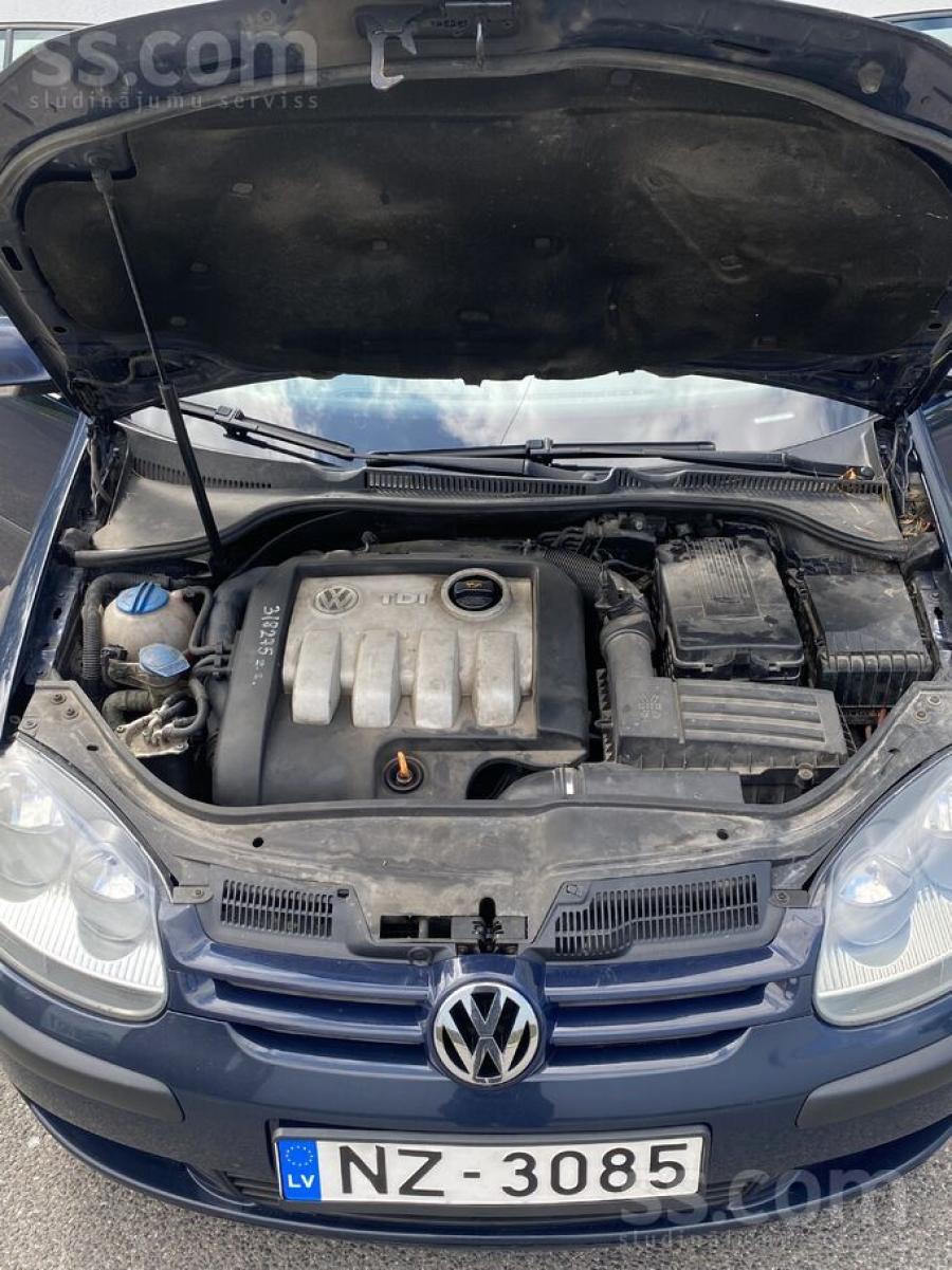 Zils Volkswagen Golf 2003 Jūrmala, ar dzinēja tilpumu 1.90 L un nobraukumu 345 tūkst. km par 1800 €, foto 8 vietnē AUTOMOTO.COM.LV