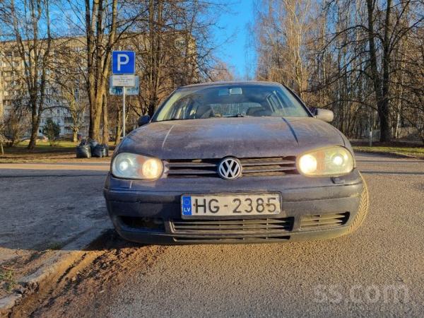 Blue Volkswagen Golf 2003 in Riga, with an engine capacity of 1.60 L and mileage of 268 thousand km for 1000 €, photo 6 on AUTOMOTO.COM.LV
