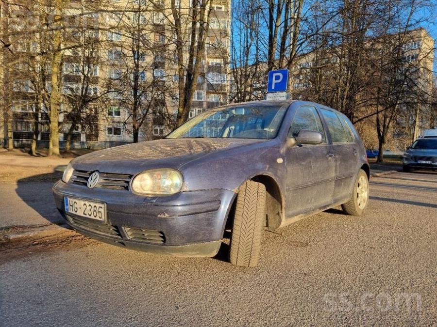 Blue Volkswagen Golf 2003 in Riga, with an engine capacity of 1.60 L and mileage of 268 thousand km for 800 €, photo 2 on AUTOMOTO.COM.LV
