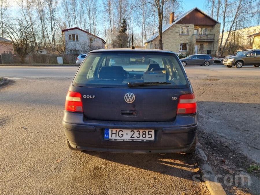 Blue Volkswagen Golf 2003 in Riga, with an engine capacity of 1.60 L and mileage of 268 thousand km for 800 €, photo 4 on AUTOMOTO.COM.LV