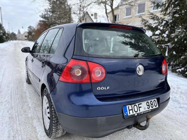 Blue Volkswagen Golf 2003 in Mazeikiai, with an engine capacity of 1.90 L and mileage of 380 thousand km for 1350 €, photo 7 on AUTOMOTO.COM.LV