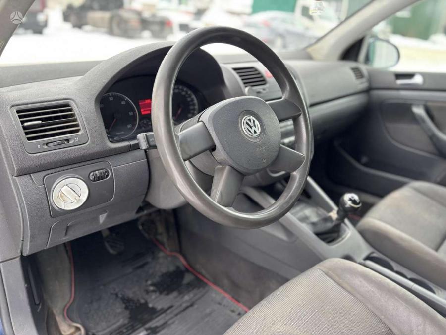 Zils Volkswagen Golf 2003 Mažeikiai, ar dzinēja tilpumu 1.90 L un nobraukumu 380 tūkst. km par 1350 €, foto 9 vietnē AUTOMOTO.COM.LV