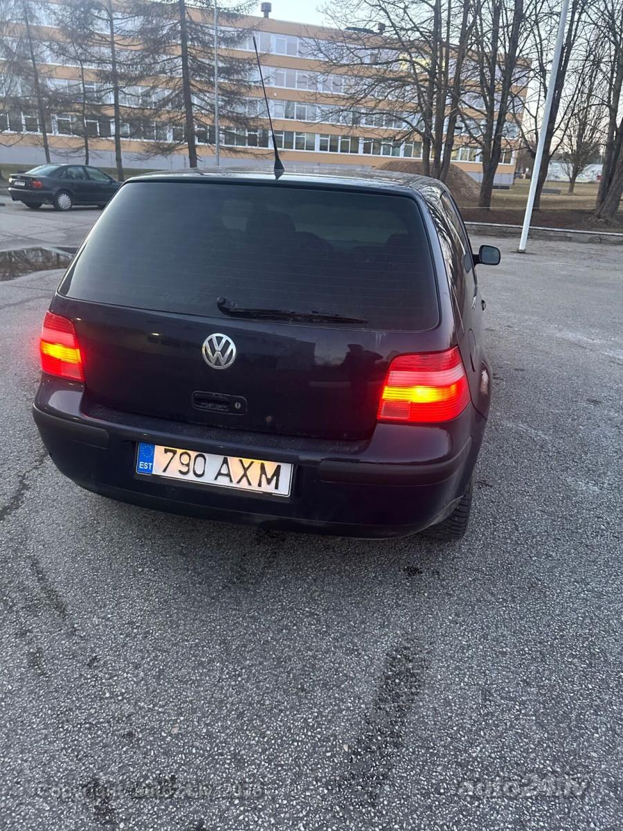 Zils Volkswagen Golf 2003 Tartu, ar dzinēja tilpumu 1.40 L un nobraukumu 267 tūkst. km par 600 €, foto 6 vietnē AUTOMOTO.COM.LV