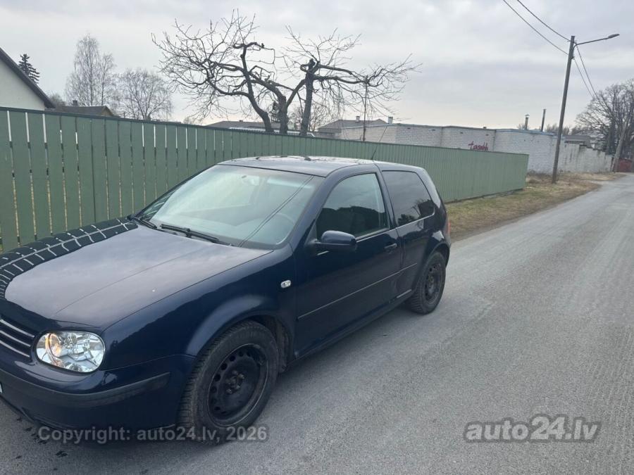 Zils Volkswagen Golf 2003 Tartu, ar dzinēja tilpumu 1.40 L un nobraukumu 267 tūkst. km par 600 €, foto 12 vietnē AUTOMOTO.COM.LV