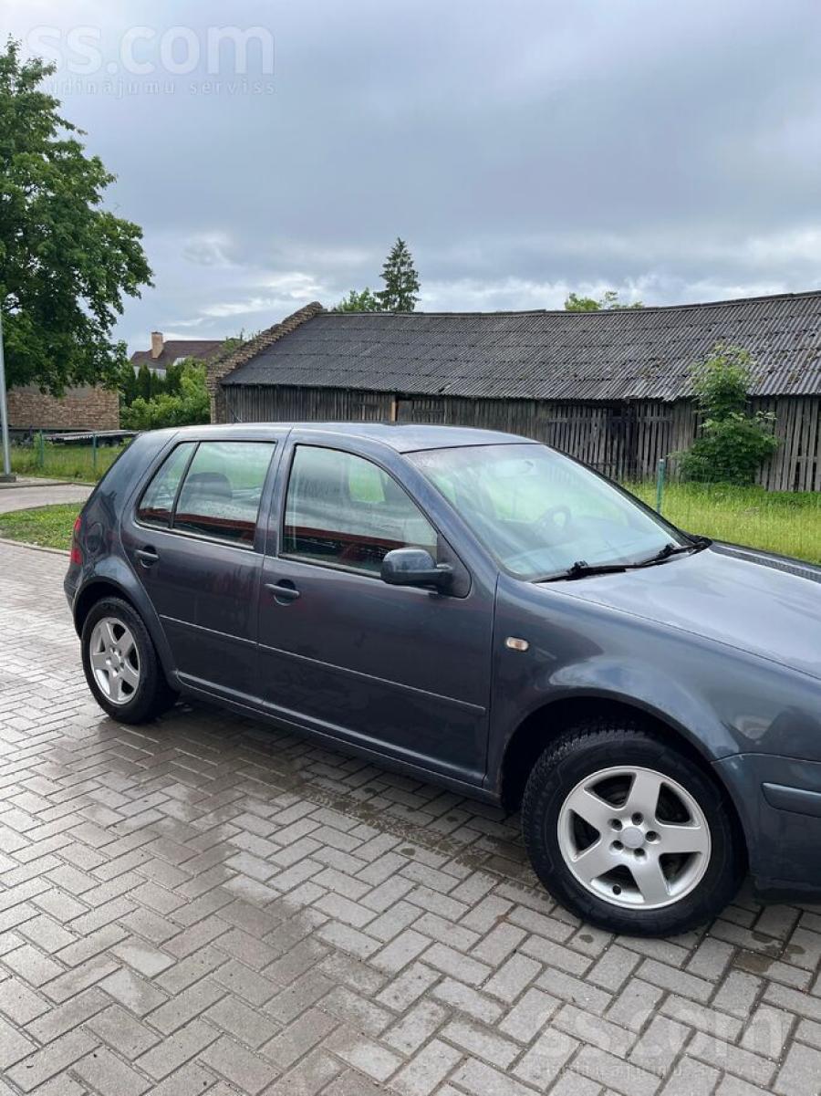 Zils Volkswagen Golf 2003 Dobele, ar dzinēja tilpumu 1.60 L un nobraukumu 325 tūkst. km par 360 €, foto 5 vietnē AUTOMOTO.COM.LV