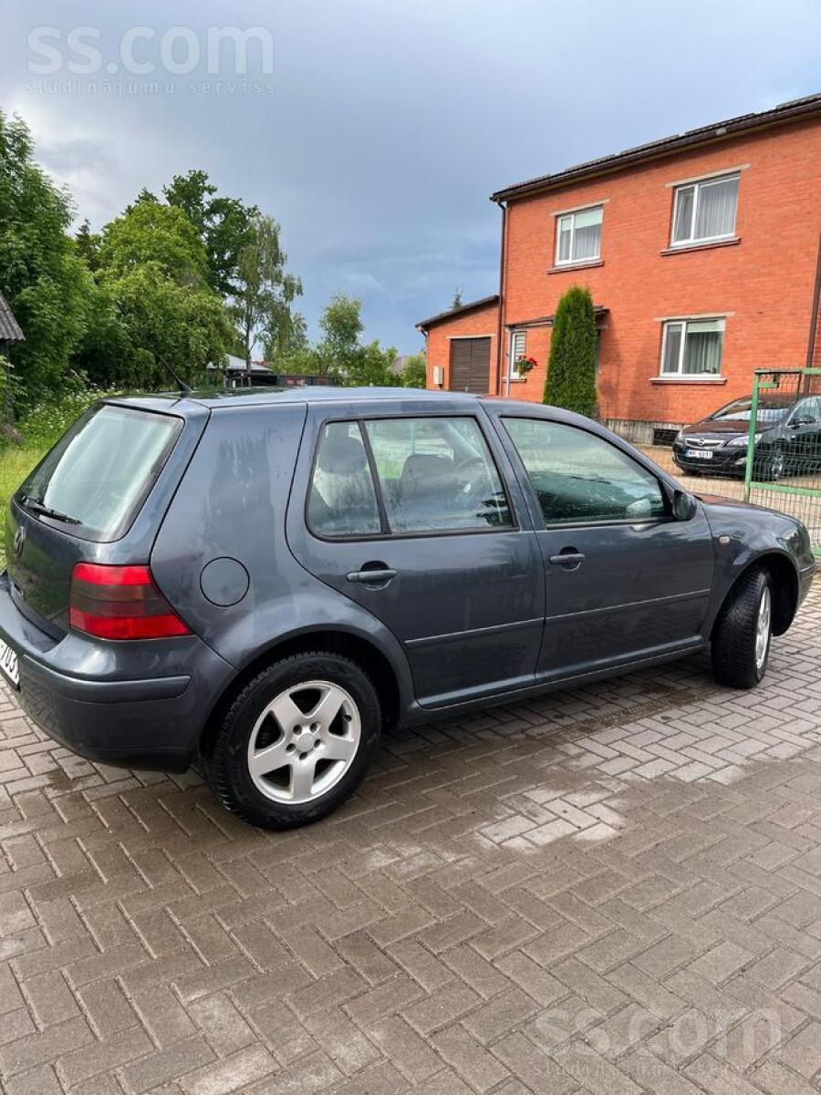 Zils Volkswagen Golf 2003 Dobele, ar dzinēja tilpumu 1.60 L un nobraukumu 325 tūkst. km par 360 €, foto 6 vietnē AUTOMOTO.COM.LV