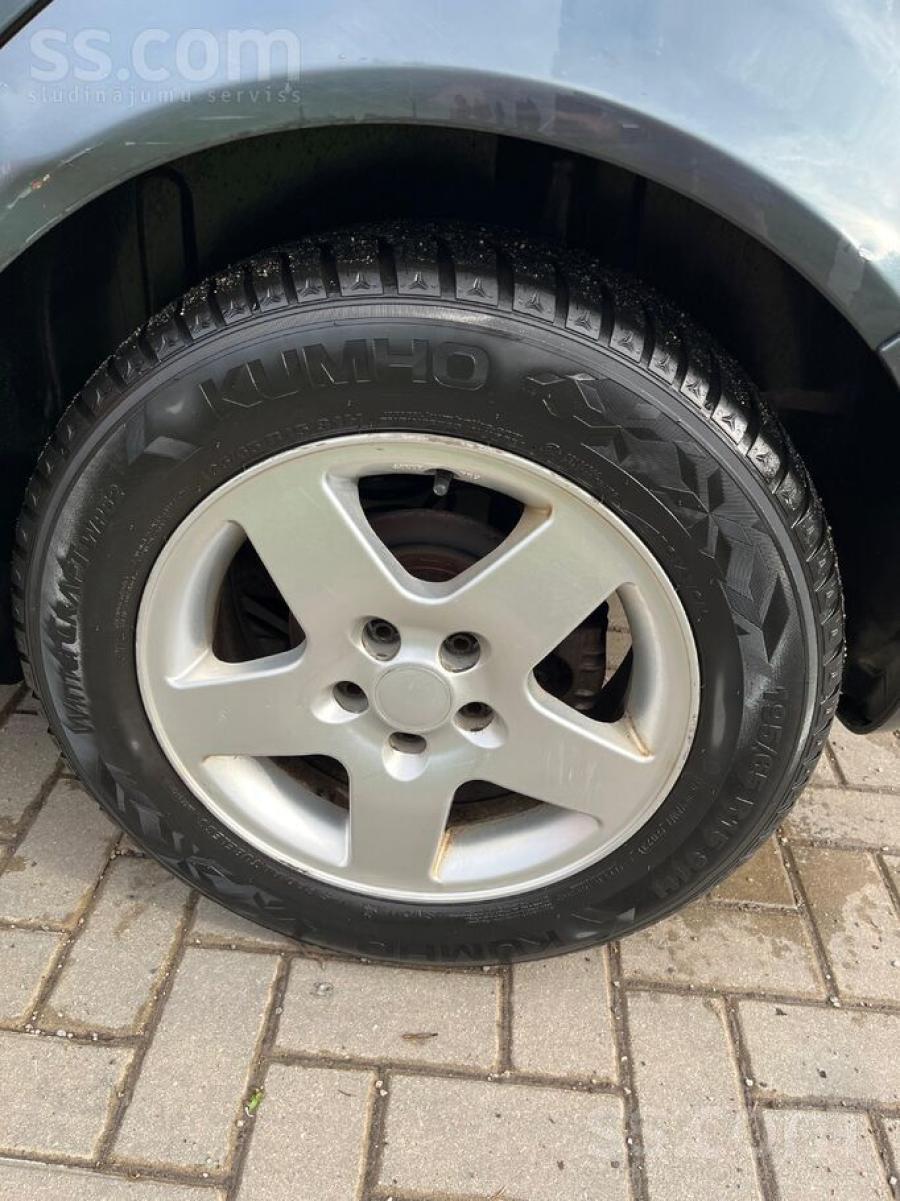 Zils Volkswagen Golf 2003 Dobele, ar dzinēja tilpumu 1.60 L un nobraukumu 325 tūkst. km par 360 €, foto 10 vietnē AUTOMOTO.COM.LV