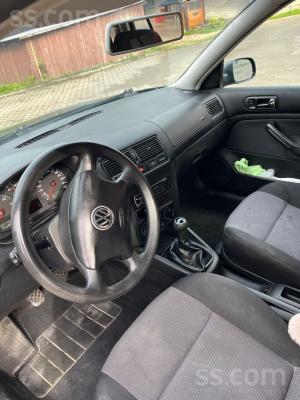 Zils Volkswagen Golf 2003 Dobele, ar dzinēja tilpumu 1.60 L un nobraukumu 325 tūkst. km par 360 €, foto 14 vietnē AUTOMOTO.COM.LV