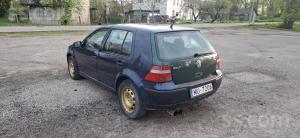 Blue Volkswagen Golf 2003 in Aluksne, with an engine capacity of 1.90 L and mileage of 285 thousand km for 700 €, photo 3 on AUTOMOTO.COM.LV