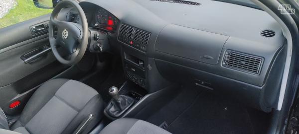 Zils Volkswagen Golf 2003 Alīta, ar dzinēja tilpumu 1.60 L un nobraukumu 239 tūkst. km par 750 €, foto 4 vietnē AUTOMOTO.COM.LV