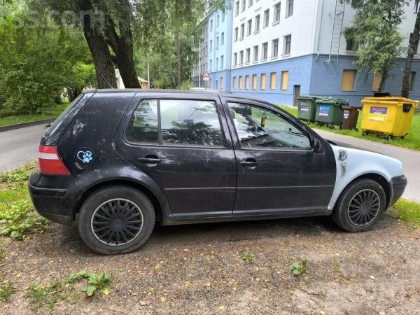 Синий Фольксваген Гольф 2003 в Рига, объемом двигателя 2.00 л и пробегом 350 тыс. км за 900 €, фото 3 на AUTOMOTO.COM.LV